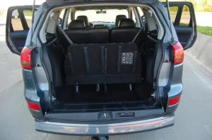 Pelēks Peugeot 4007 2008 Jēkabpils, ar dzinēja tilpumu 2.20 L un nobraukumu 268 tūkst. km par 4500 €, foto 11 vietnē AUTOMOTO.COM.LV