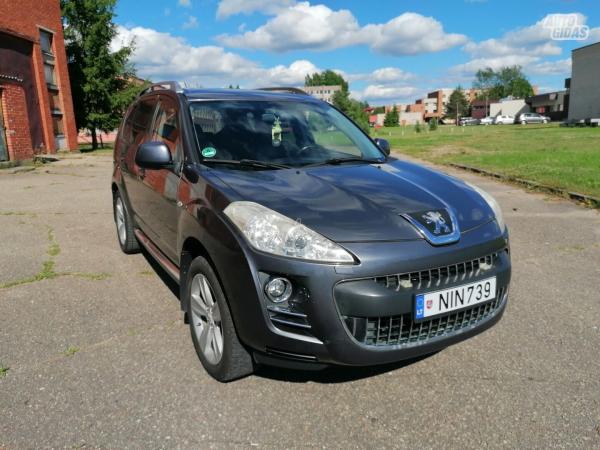 Grey Peugeot 4007 2008 in Utena, with an engine capacity of 2.20 L and mileage of 35 thousand km for 2500 €, photo 3 on AUTOMOTO.COM.LV
