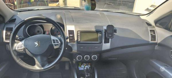 Pelēks Peugeot 4007 2008 Viļņa, ar dzinēja tilpumu 2.18 L un nobraukumu 279 tūkst. km par 3200 €, foto 10 vietnē AUTOMOTO.COM.LV