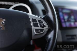 Grey Peugeot 4007 2008 in Riga, with an engine capacity of 2.20 L and mileage of 326 thousand km for 4990 €, photo 20 on AUTOMOTO.COM.LV