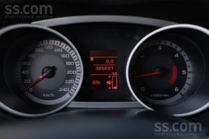 Grey Peugeot 4007 2008 in Riga, with an engine capacity of 2.20 L and mileage of 326 thousand km for 4990 €, photo 21 on AUTOMOTO.COM.LV