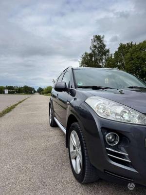 Pelēks Peugeot 4007 2008 Marijampole, ar dzinēja tilpumu 2.18 L un nobraukumu 262 tūkst. km par 3100 €, foto 30 vietnē AUTOMOTO.COM.LV