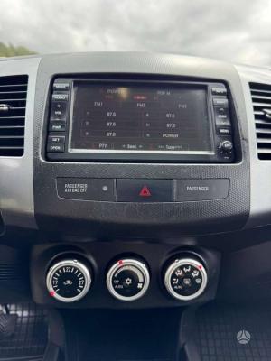 Pelēks Peugeot 4007 2008 Marijampole, ar dzinēja tilpumu 2.18 L un nobraukumu 262 tūkst. km par 3100 €, foto 42 vietnē AUTOMOTO.COM.LV