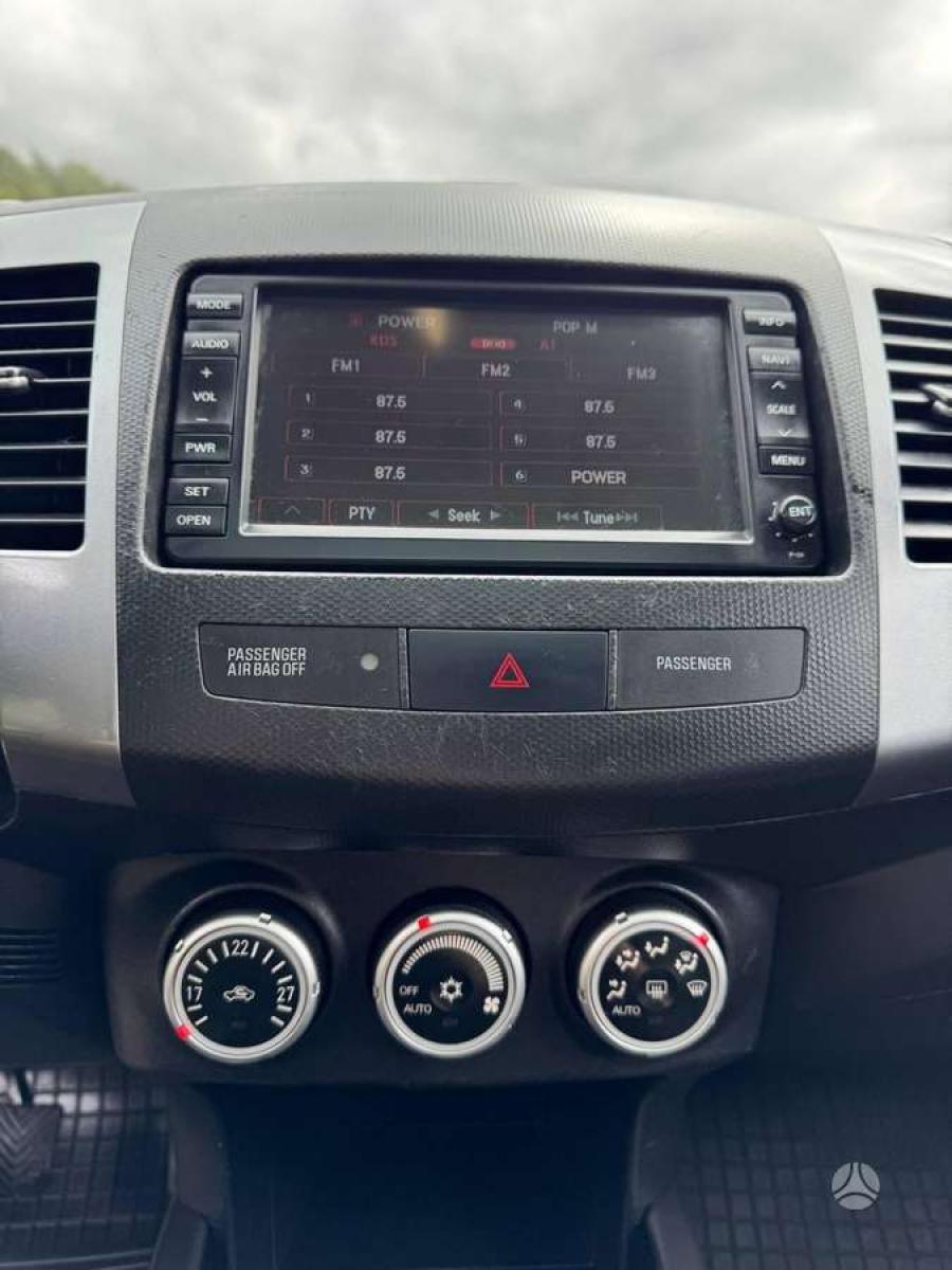 Pelēks Peugeot 4007 2008 Marijampole, ar dzinēja tilpumu 2.18 L un nobraukumu 262 tūkst. km par 3100 €, foto 43 vietnē AUTOMOTO.COM.LV