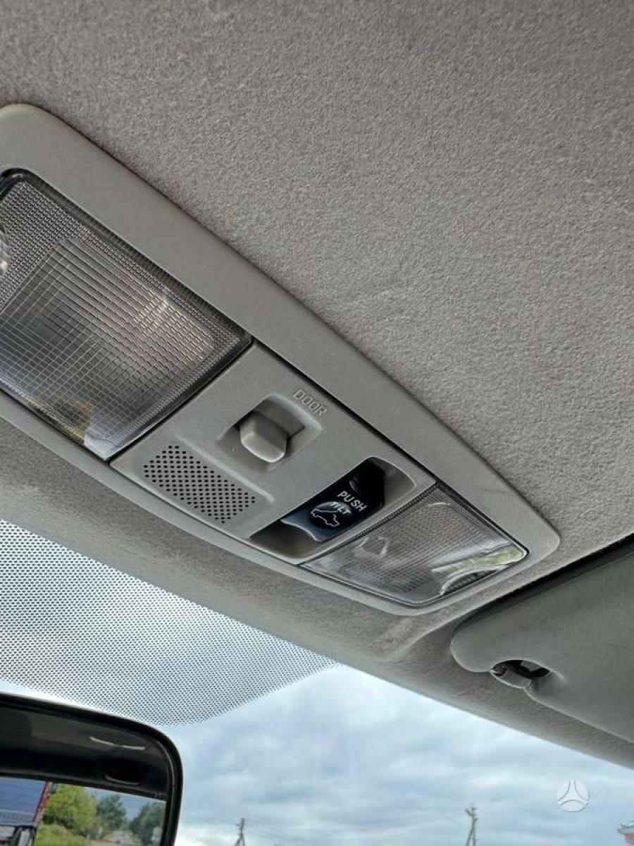 Pelēks Peugeot 4007 2008 Marijampole, ar dzinēja tilpumu 2.18 L un nobraukumu 262 tūkst. km par 3100 €, foto 51 vietnē AUTOMOTO.COM.LV
