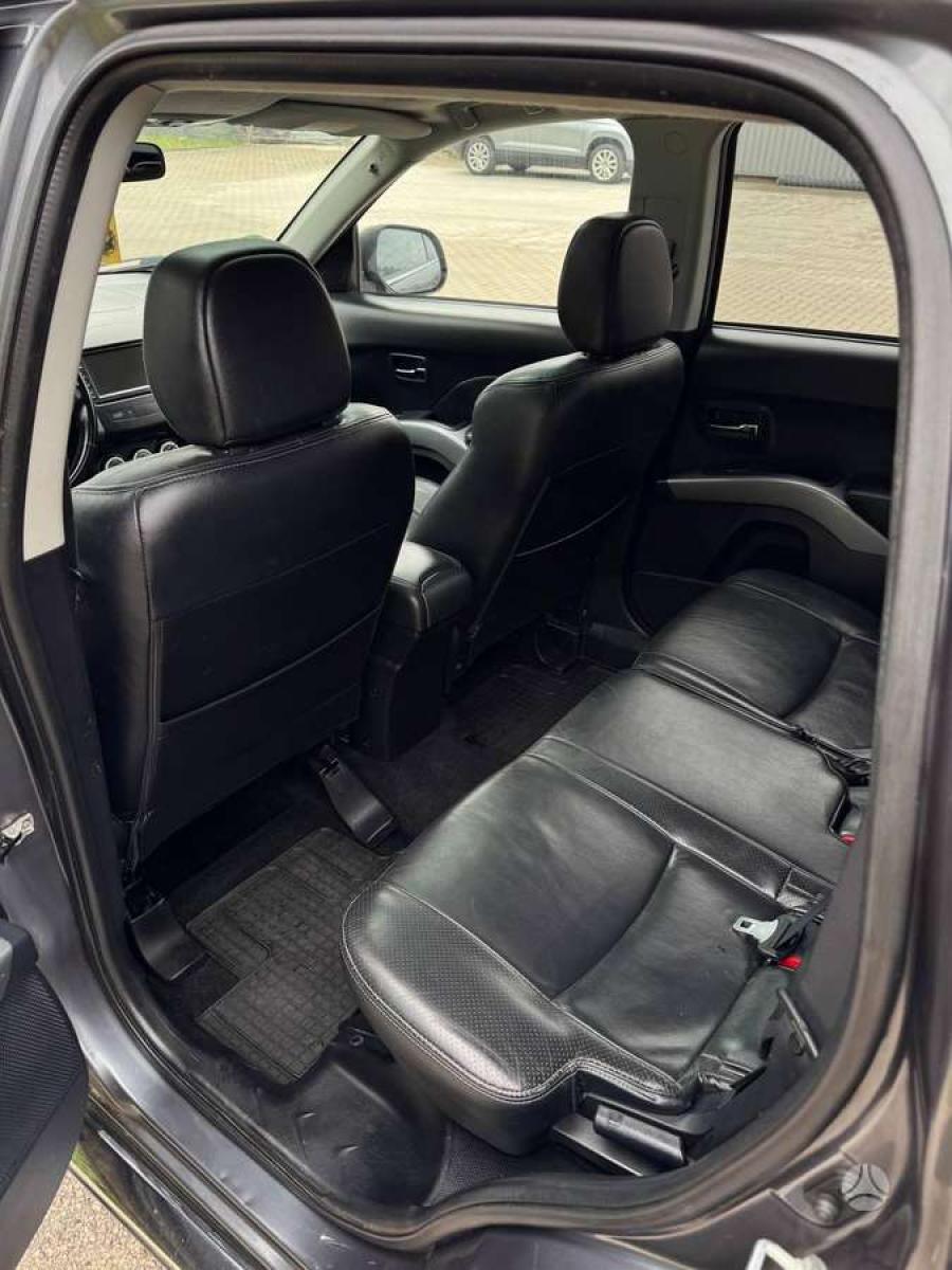 Pelēks Peugeot 4007 2008 Marijampole, ar dzinēja tilpumu 2.18 L un nobraukumu 262 tūkst. km par 3100 €, foto 56 vietnē AUTOMOTO.COM.LV