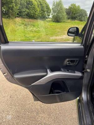 Pelēks Peugeot 4007 2008 Marijampole, ar dzinēja tilpumu 2.18 L un nobraukumu 262 tūkst. km par 3100 €, foto 58 vietnē AUTOMOTO.COM.LV