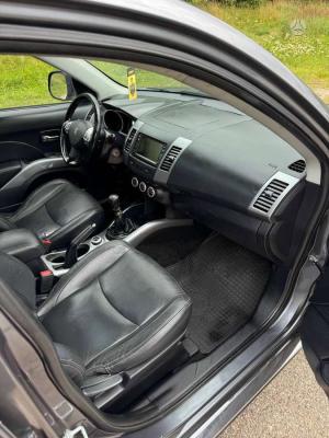 Pelēks Peugeot 4007 2008 Marijampole, ar dzinēja tilpumu 2.18 L un nobraukumu 262 tūkst. km par 3100 €, foto 67 vietnē AUTOMOTO.COM.LV