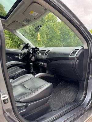 Pelēks Peugeot 4007 2008 Marijampole, ar dzinēja tilpumu 2.18 L un nobraukumu 262 tūkst. km par 3100 €, foto 71 vietnē AUTOMOTO.COM.LV
