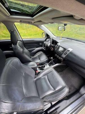 Pelēks Peugeot 4007 2008 Marijampole, ar dzinēja tilpumu 2.18 L un nobraukumu 262 tūkst. km par 3100 €, foto 75 vietnē AUTOMOTO.COM.LV