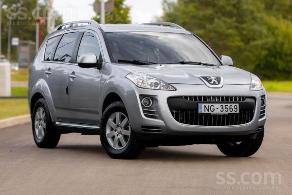 Pelēks Peugeot 4007 2008 Jelgava, ar dzinēja tilpumu 2.20 L un nobraukumu 0 tūkst. km par 2850 €, foto 2 vietnē AUTOMOTO.COM.LV