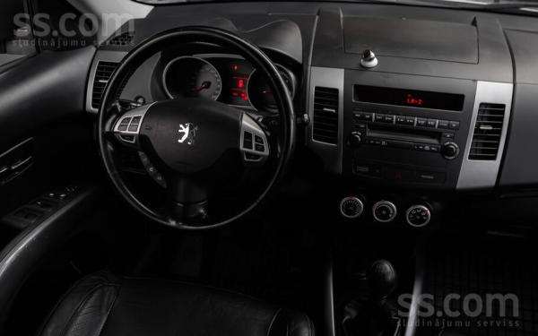 Pelēks Peugeot 4007 2008 Jelgava, ar dzinēja tilpumu 2.20 L un nobraukumu 0 tūkst. km par 2850 €, foto 8 vietnē AUTOMOTO.COM.LV