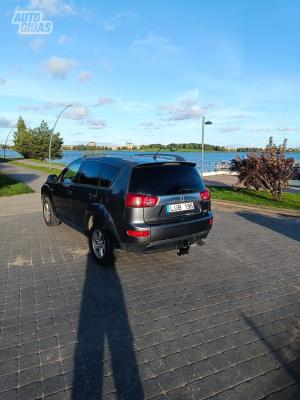 Grey Peugeot 4007 2008 in Telschi, with an engine capacity of 2.20 L and mileage of 271 thousand km for 3200 €, photo 5 on AUTOMOTO.COM.LV