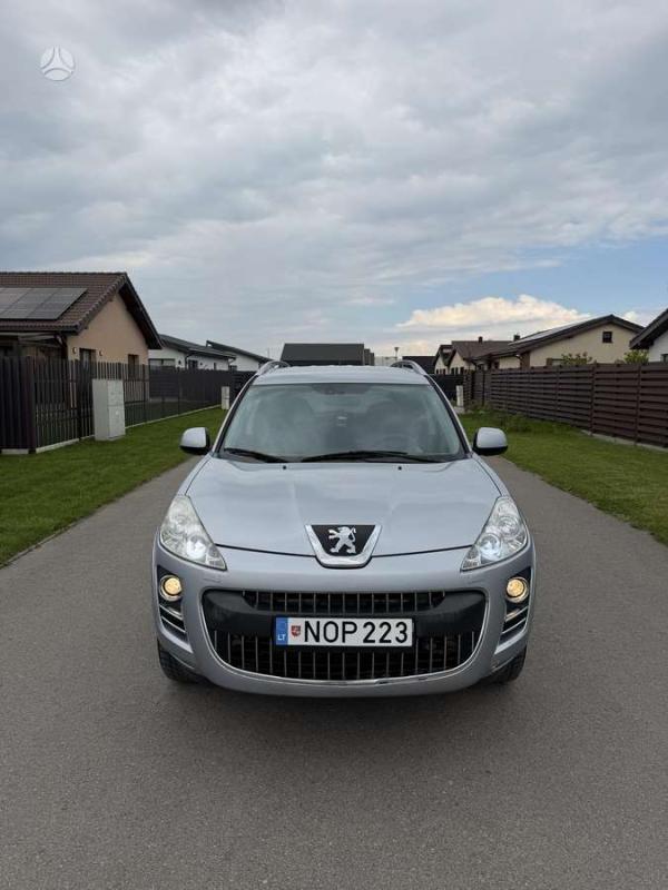 Pelēks Peugeot 4007 2009 Klaipėda, ar dzinēja tilpumu 2.18 L un nobraukumu 342 tūkst. km par 2650 €, foto 2 vietnē AUTOMOTO.COM.LV