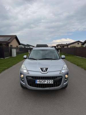 Grey Peugeot 4007 2009 in Klaipeda, with an engine capacity of 2.18 L and mileage of 342 thousand km for 2650 €, photo 3 on AUTOMOTO.COM.LV