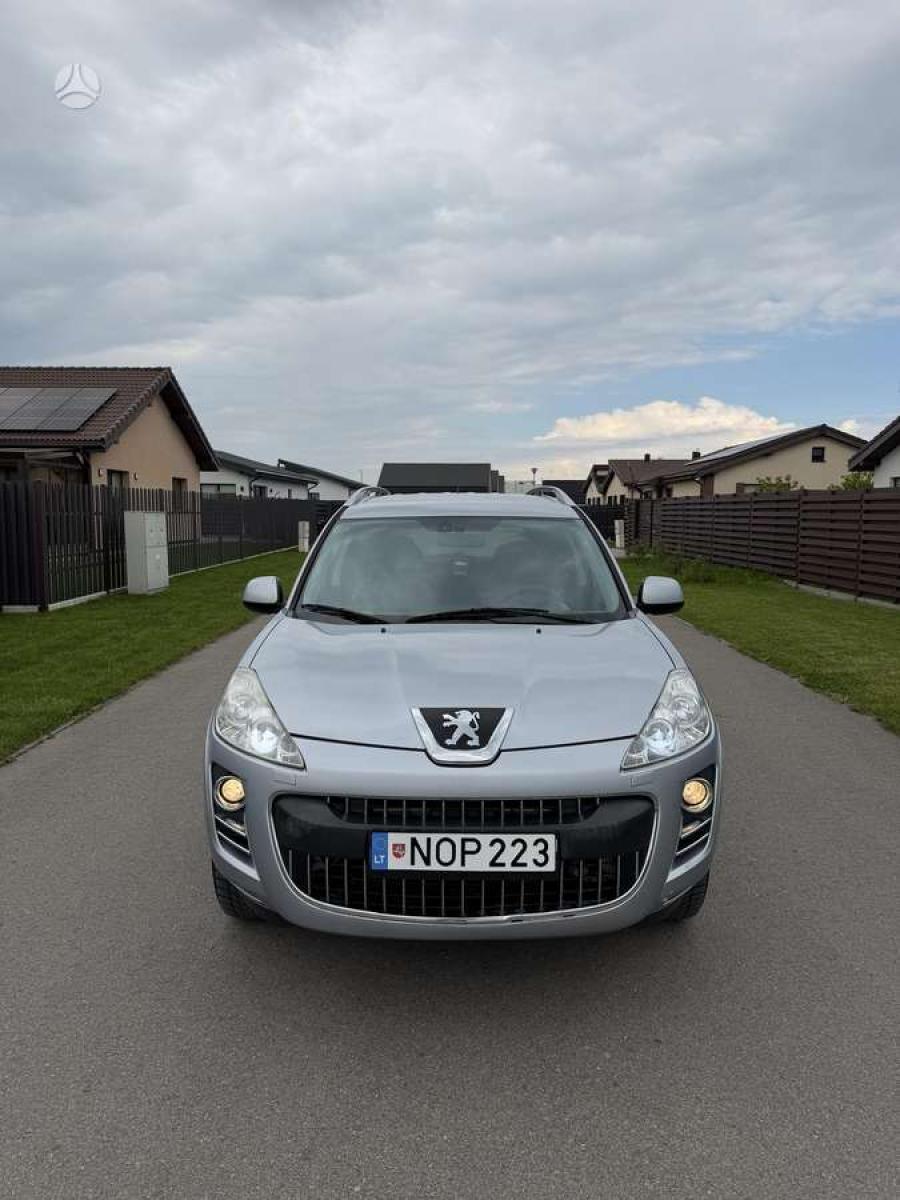 Grey Peugeot 4007 2009 in Klaipeda, with an engine capacity of 2.18 L and mileage of 342 thousand km for 2650 €, photo 3 on AUTOMOTO.COM.LV