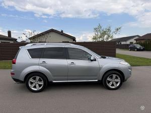 Grey Peugeot 4007 2009 in Klaipeda, with an engine capacity of 2.18 L and mileage of 342 thousand km for 2650 €, photo 5 on AUTOMOTO.COM.LV