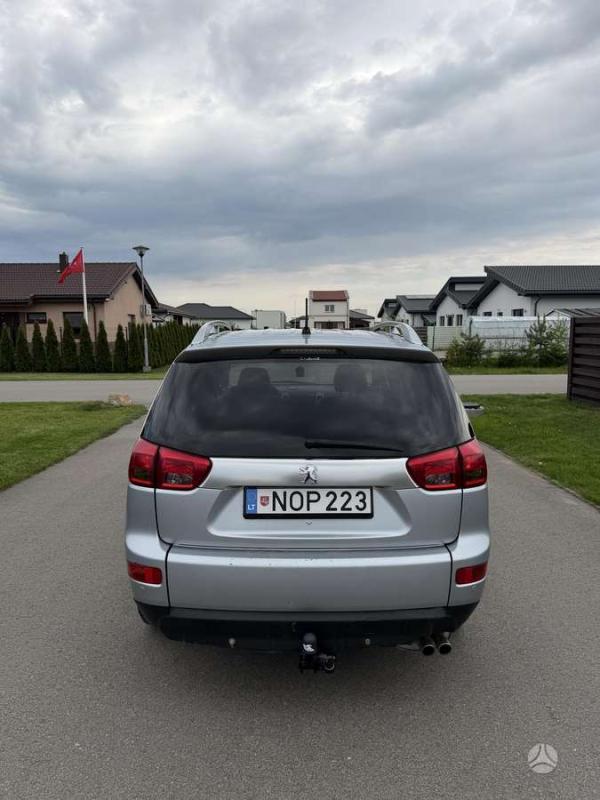 Pelēks Peugeot 4007 2009 Klaipėda, ar dzinēja tilpumu 2.18 L un nobraukumu 342 tūkst. km par 2650 €, foto 6 vietnē AUTOMOTO.COM.LV