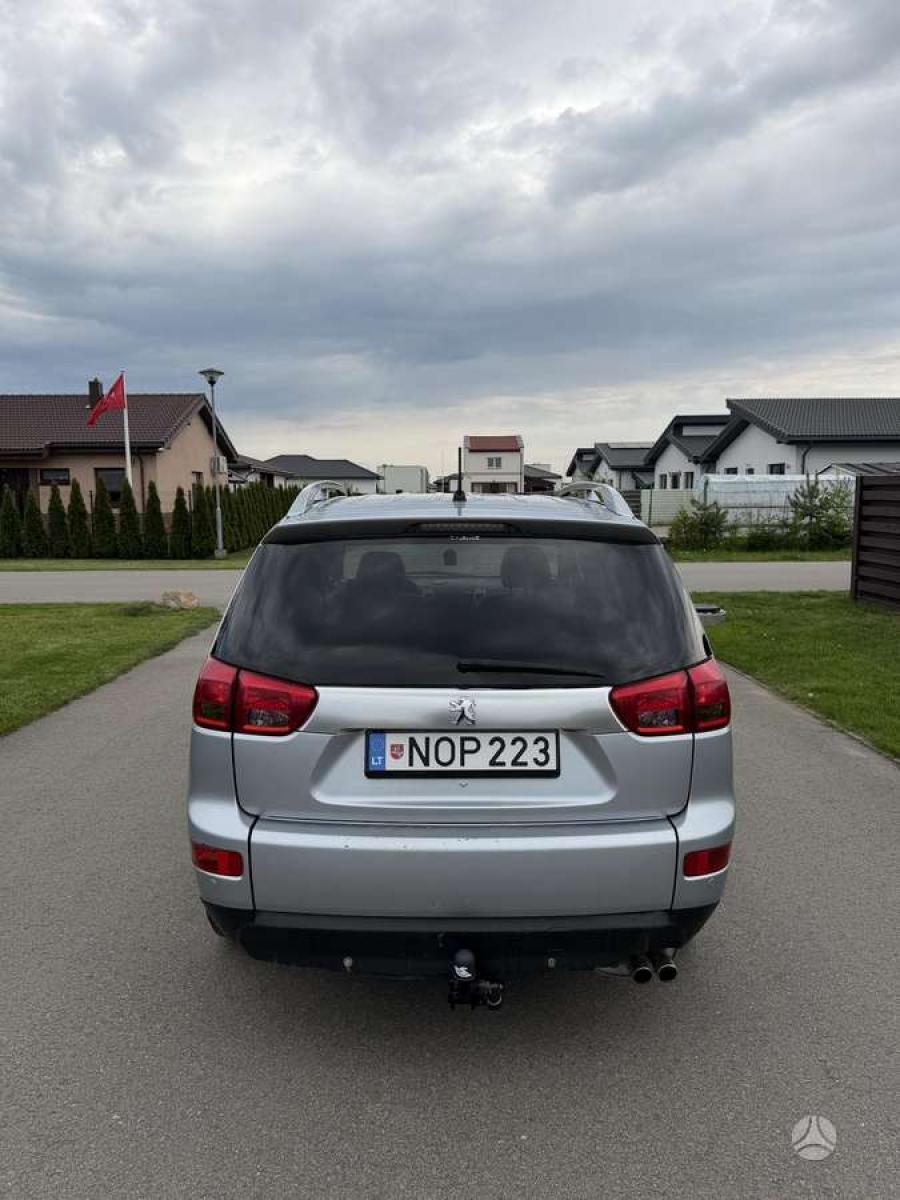 Grey Peugeot 4007 2009 in Klaipeda, with an engine capacity of 2.18 L and mileage of 342 thousand km for 2650 €, photo 7 on AUTOMOTO.COM.LV
