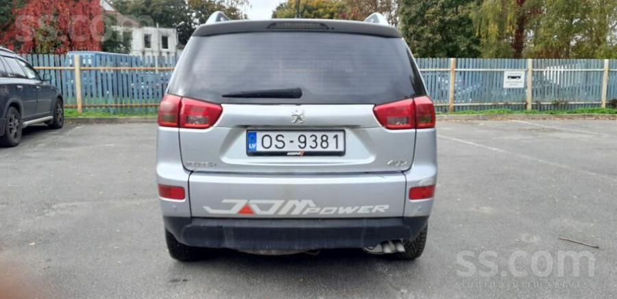Grey Peugeot 4007 2009 in Riga, with an engine capacity of 2.20 L and mileage of 327 thousand km for 2650 €, photo 3 on AUTOMOTO.COM.LV