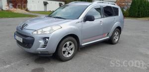 Grey Peugeot 4007 2009 in Riga, with an engine capacity of 2.20 L and mileage of 327 thousand km for 2650 €, photo 8 on AUTOMOTO.COM.LV