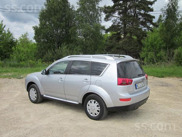 Pelēks Peugeot 4007 2010 Rīga, ar dzinēja tilpumu 2.20 L un nobraukumu 0 tūkst. km par 4490 €, foto 4 vietnē AUTOMOTO.COM.LV