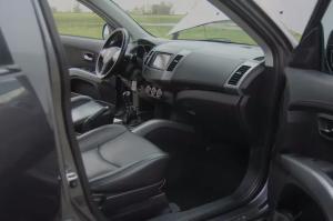 Grey Peugeot 4007 2010 in Jekabpils, with an engine capacity of 2.20 L and mileage of 248 thousand km for 6555 €, photo 14 on AUTOMOTO.COM.LV
