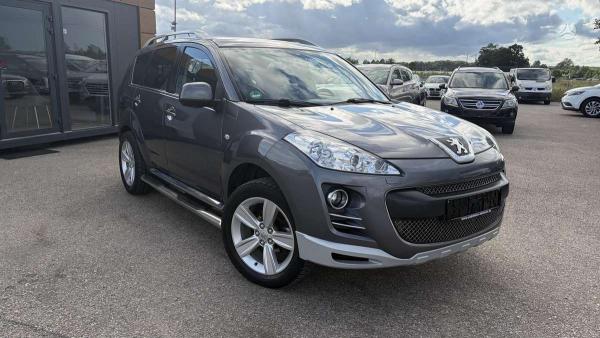 Pelēks Peugeot 4007 2011 Marijampole, ar dzinēja tilpumu 2.18 L un nobraukumu 238 tūkst. km par 5650 €, foto 1 vietnē AUTOMOTO.COM.LV