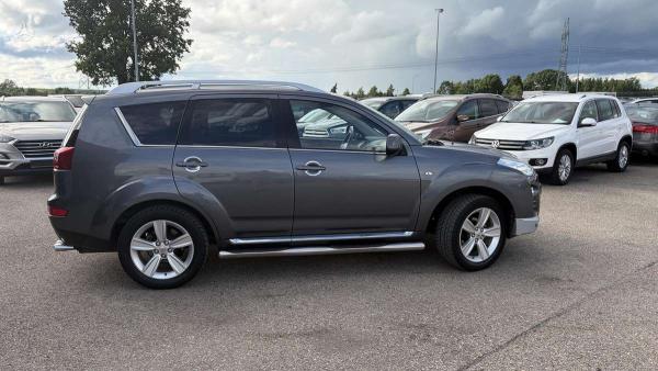 Pelēks Peugeot 4007 2011 Marijampole, ar dzinēja tilpumu 2.18 L un nobraukumu 238 tūkst. km par 5650 €, foto 2 vietnē AUTOMOTO.COM.LV