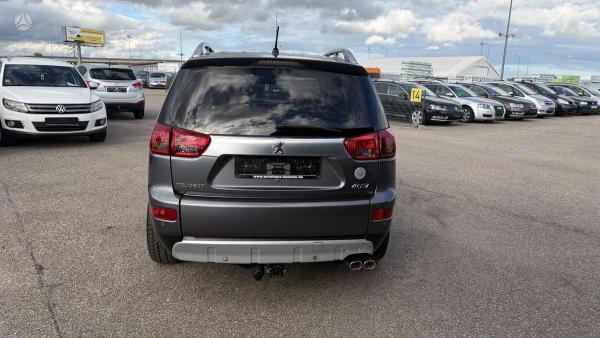 Pelēks Peugeot 4007 2011 Marijampole, ar dzinēja tilpumu 2.18 L un nobraukumu 238 tūkst. km par 5650 €, foto 4 vietnē AUTOMOTO.COM.LV