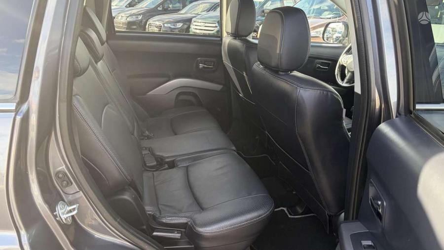 Pelēks Peugeot 4007 2011 Marijampole, ar dzinēja tilpumu 2.18 L un nobraukumu 238 tūkst. km par 5650 €, foto 18 vietnē AUTOMOTO.COM.LV