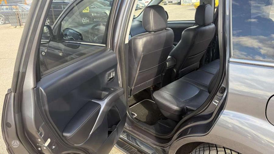 Pelēks Peugeot 4007 2011 Marijampole, ar dzinēja tilpumu 2.18 L un nobraukumu 238 tūkst. km par 5650 €, foto 21 vietnē AUTOMOTO.COM.LV