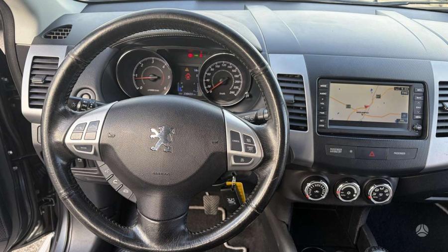 Pelēks Peugeot 4007 2011 Marijampole, ar dzinēja tilpumu 2.18 L un nobraukumu 238 tūkst. km par 5650 €, foto 29 vietnē AUTOMOTO.COM.LV