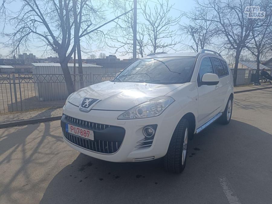 Balts Peugeot 4007 2009 Telšiai, ar dzinēja tilpumu 2.20 L un nobraukumu 273 tūkst. km par 3399 €, foto 3 vietnē AUTOMOTO.COM.LV
