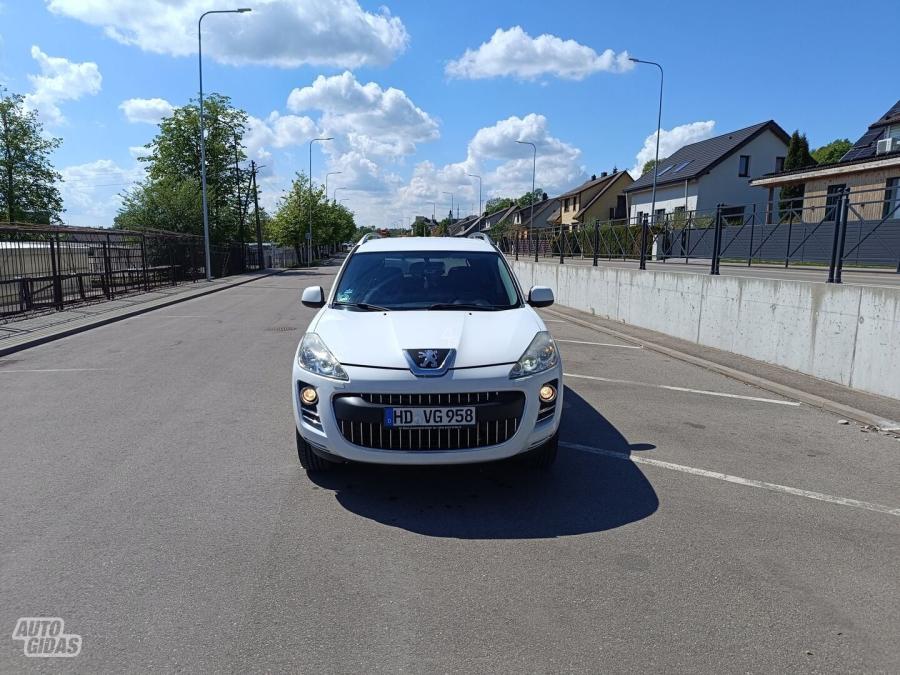 Balts Peugeot 4007 2009 Telšiai, ar dzinēja tilpumu 2.20 L un nobraukumu 270 tūkst. km par 3500 €, foto 3 vietnē AUTOMOTO.COM.LV