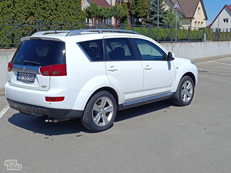 Balts Peugeot 4007 2009 Telšiai, ar dzinēja tilpumu 2.20 L un nobraukumu 270 tūkst. km par 3500 €, foto 9 vietnē AUTOMOTO.COM.LV