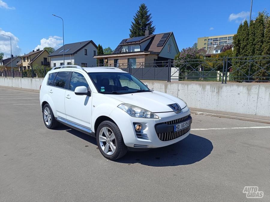 Balts Peugeot 4007 2009 Telšiai, ar dzinēja tilpumu 2.20 L un nobraukumu 270 tūkst. km par 3500 €, foto 13 vietnē AUTOMOTO.COM.LV