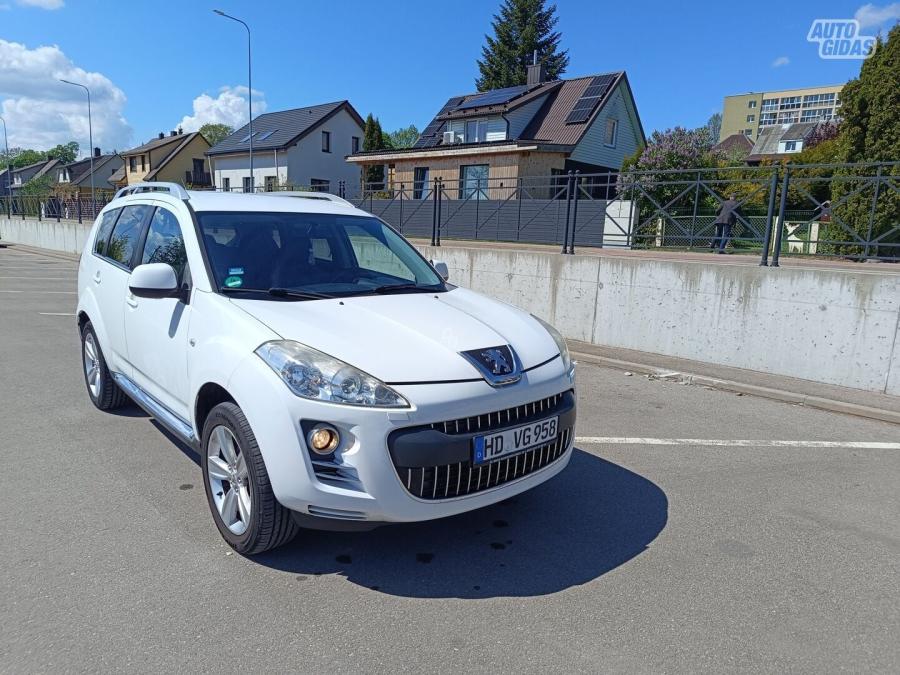 Balts Peugeot 4007 2009 Telšiai, ar dzinēja tilpumu 2.20 L un nobraukumu 270 tūkst. km par 3500 €, foto 14 vietnē AUTOMOTO.COM.LV
