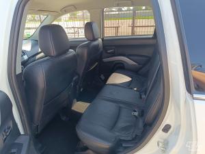 Balts Peugeot 4007 2009 Telšiai, ar dzinēja tilpumu 2.20 L un nobraukumu 270 tūkst. km par 3500 €, foto 16 vietnē AUTOMOTO.COM.LV