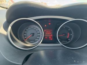 Balts Peugeot 4007 2009 Telšiai, ar dzinēja tilpumu 2.20 L un nobraukumu 270 tūkst. km par 3500 €, foto 19 vietnē AUTOMOTO.COM.LV