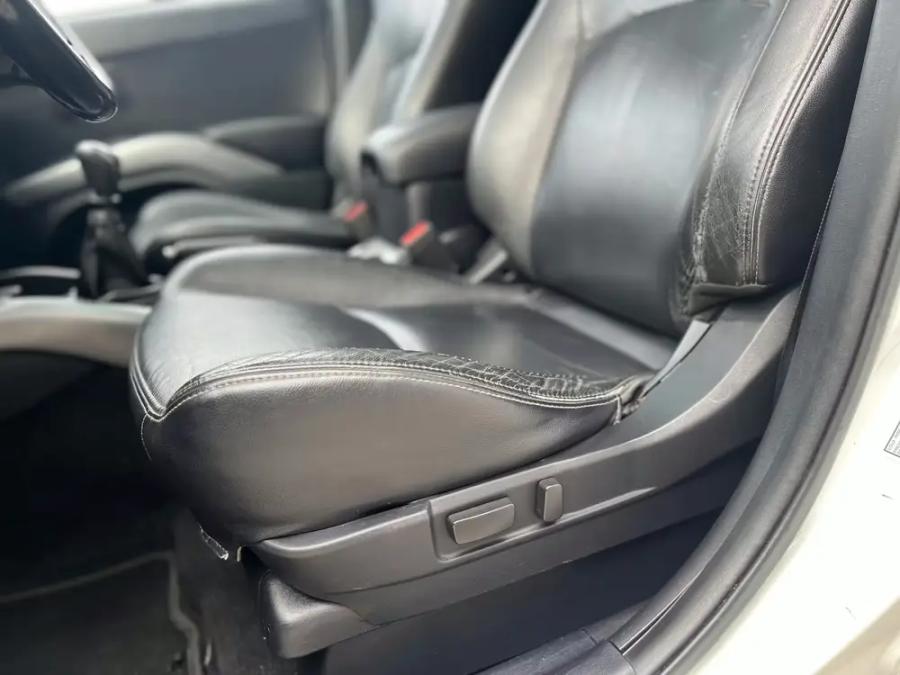 Balts Peugeot 4007 2010 Jēkabpils, ar dzinēja tilpumu 2.20 L un nobraukumu 270 tūkst. km par 6500 €, foto 10 vietnē AUTOMOTO.COM.LV