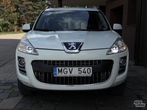 Balts Peugeot 4007 2010 Alīta, ar dzinēja tilpumu 2.20 L un nobraukumu 270 tūkst. km par 5150 €, foto 4 vietnē AUTOMOTO.COM.LV
