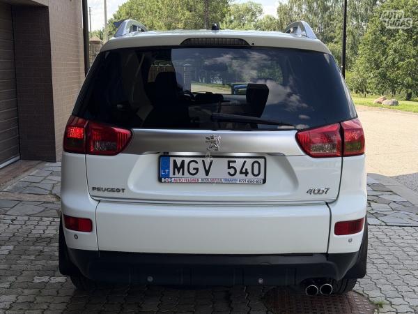 Balts Peugeot 4007 2010 Alīta, ar dzinēja tilpumu 2.20 L un nobraukumu 270 tūkst. km par 5150 €, foto 9 vietnē AUTOMOTO.COM.LV