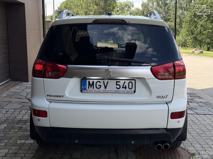 Balts Peugeot 4007 2010 Alīta, ar dzinēja tilpumu 2.20 L un nobraukumu 270 tūkst. km par 5150 €, foto 10 vietnē AUTOMOTO.COM.LV
