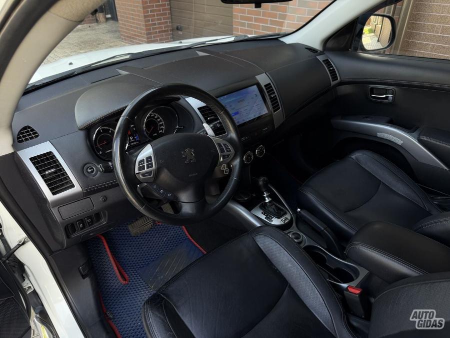 Balts Peugeot 4007 2010 Alīta, ar dzinēja tilpumu 2.20 L un nobraukumu 270 tūkst. km par 5150 €, foto 22 vietnē AUTOMOTO.COM.LV