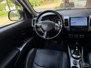 Balts Peugeot 4007 2010 Alīta, ar dzinēja tilpumu 2.20 L un nobraukumu 270 tūkst. km par 5150 €, foto 24 vietnē AUTOMOTO.COM.LV