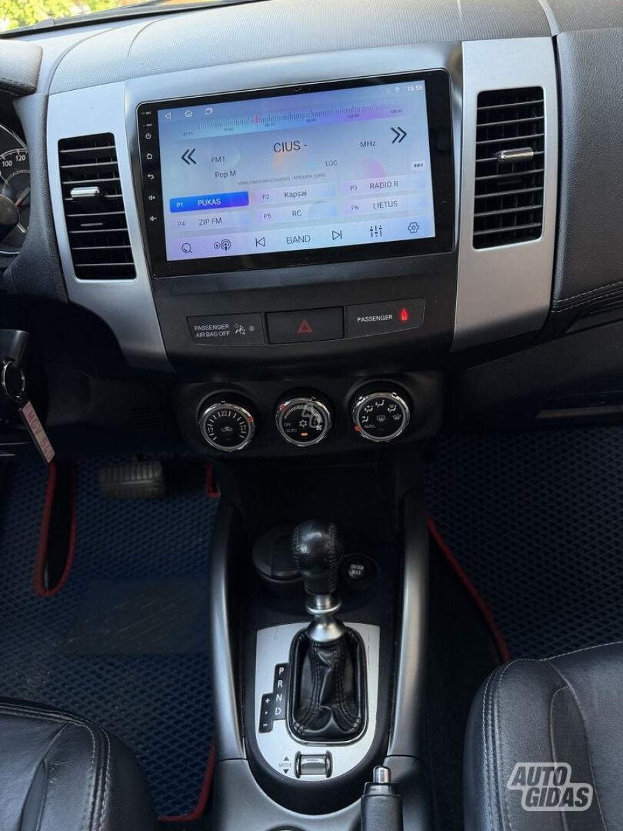 Balts Peugeot 4007 2010 Alīta, ar dzinēja tilpumu 2.20 L un nobraukumu 270 tūkst. km par 5150 €, foto 33 vietnē AUTOMOTO.COM.LV
