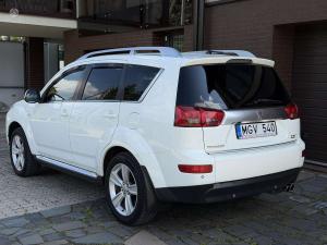 Balts Peugeot 4007 2010 Alīta, ar dzinēja tilpumu 2.18 L un nobraukumu 270 tūkst. km par 5150 €, foto 18 vietnē AUTOMOTO.COM.LV