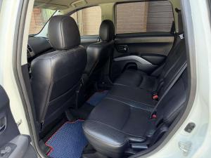 Balts Peugeot 4007 2010 Alīta, ar dzinēja tilpumu 2.18 L un nobraukumu 270 tūkst. km par 5150 €, foto 23 vietnē AUTOMOTO.COM.LV