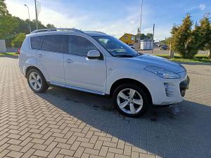 Balts Peugeot 4007 2012 Tauragė, ar dzinēja tilpumu 2.20 L un nobraukumu 326 tūkst. km par 3800 €, foto  vietnē AUTOMOTO.COM.LV
